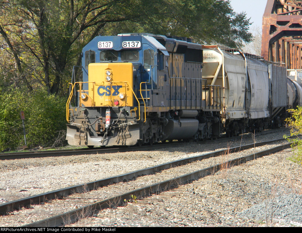 CSX 8137